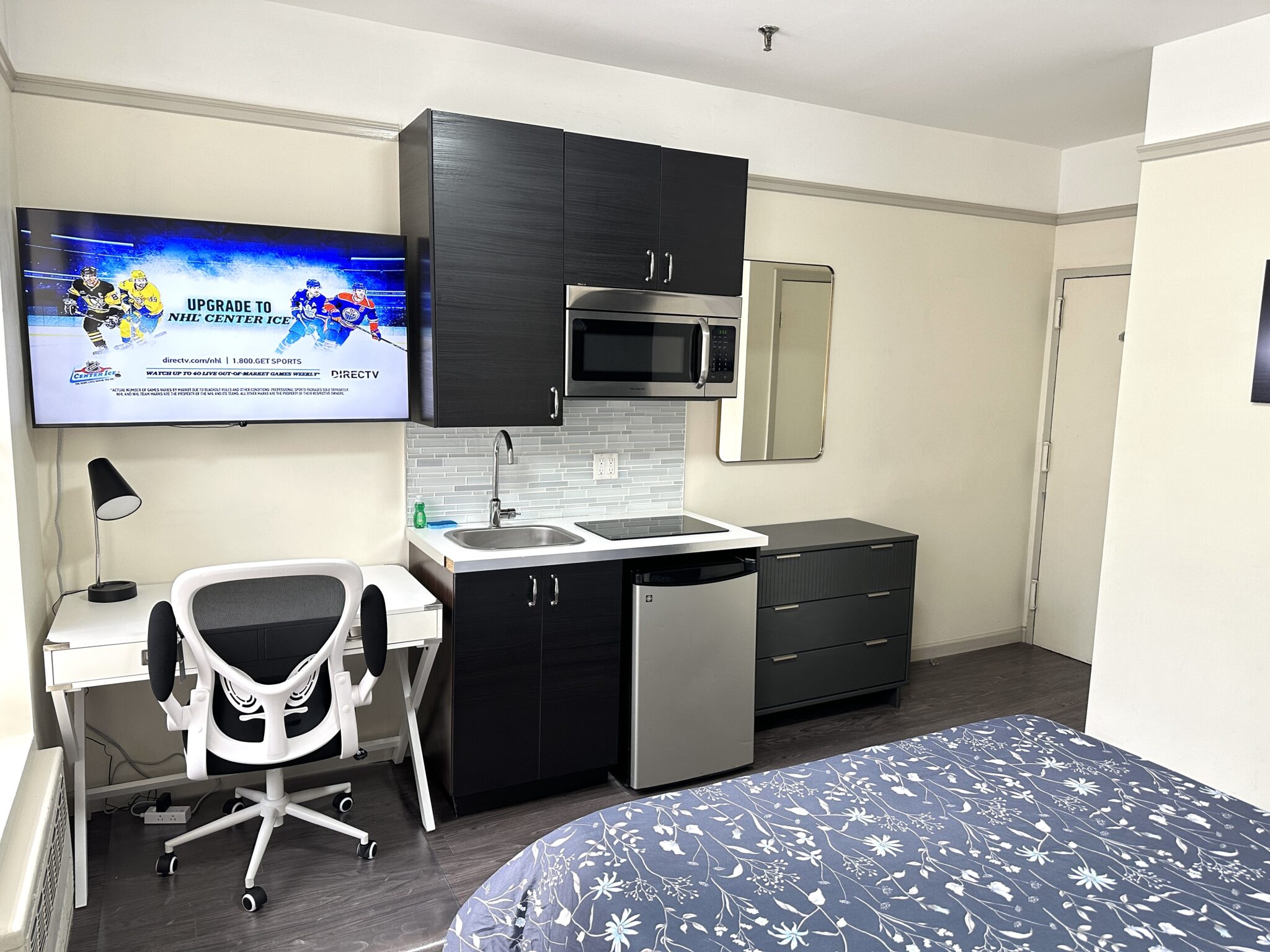 Front View Premium | Union Square Apartments